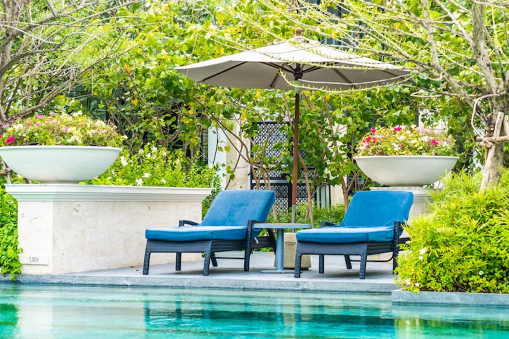Entourage piscine : des idées pour un aménagement réussi de votre ...